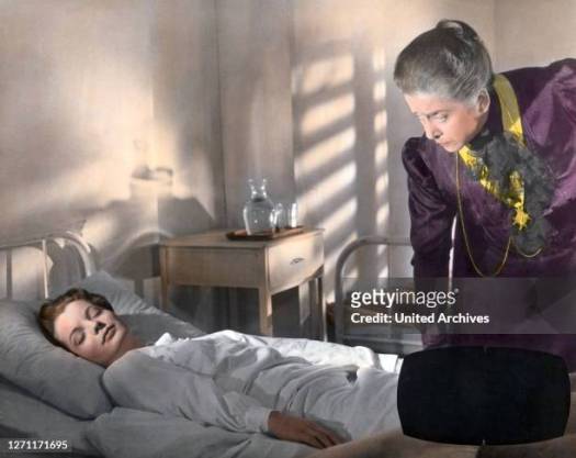 Podcast – The Dead Ladies Show